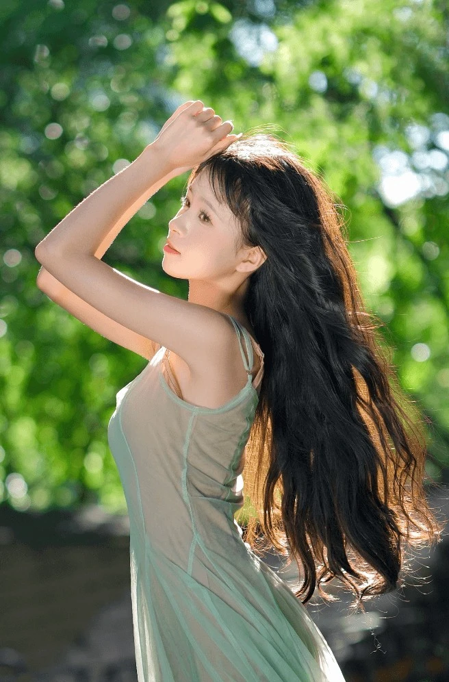 恋爱时该不该查对方手机？